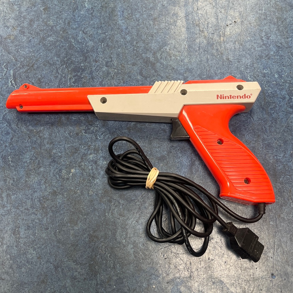 Pre-owned Nintendo Nes Zapper gun - Own4Less